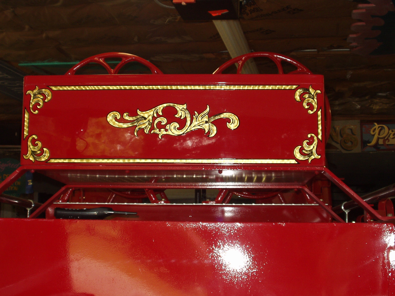 Gold Leaf in Dunedin, Florida Signs